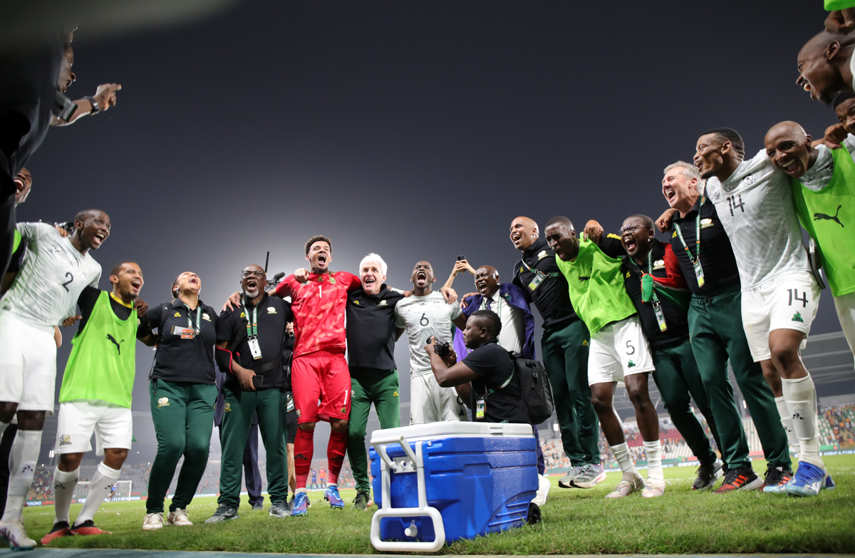 Heroic Williams saves South Africa on penalties to dump out Cape Verde