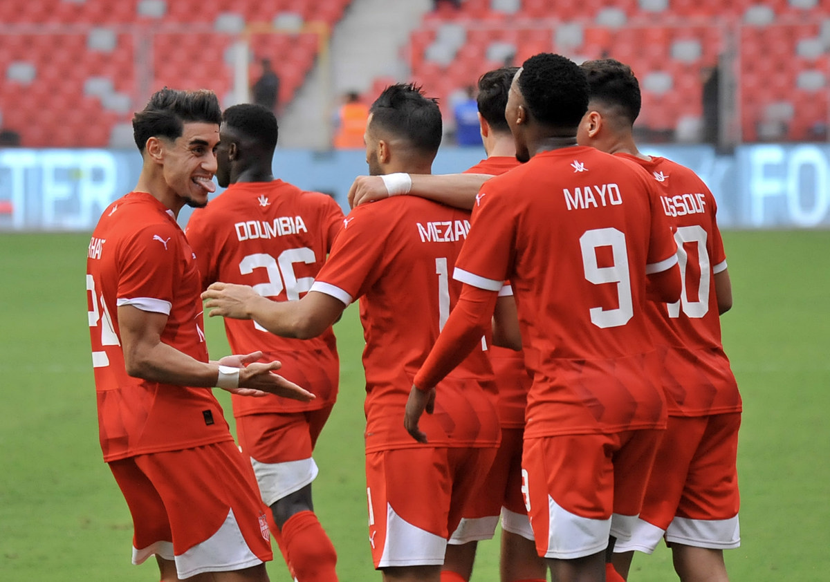 CR Belouizdad secure fifth TotalEnergies CAF Champions League group ...