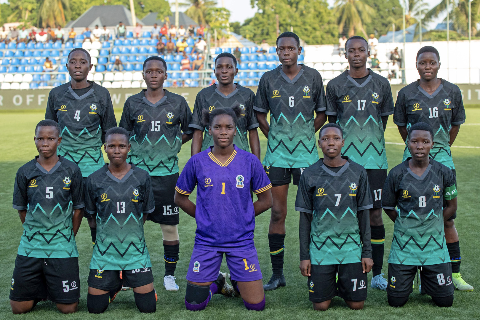 TDS Girls v Aigle Noir